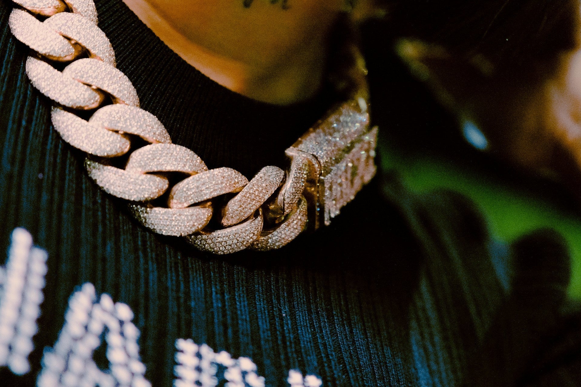 How a Cuban Chain Stands Out From Other Necklaces