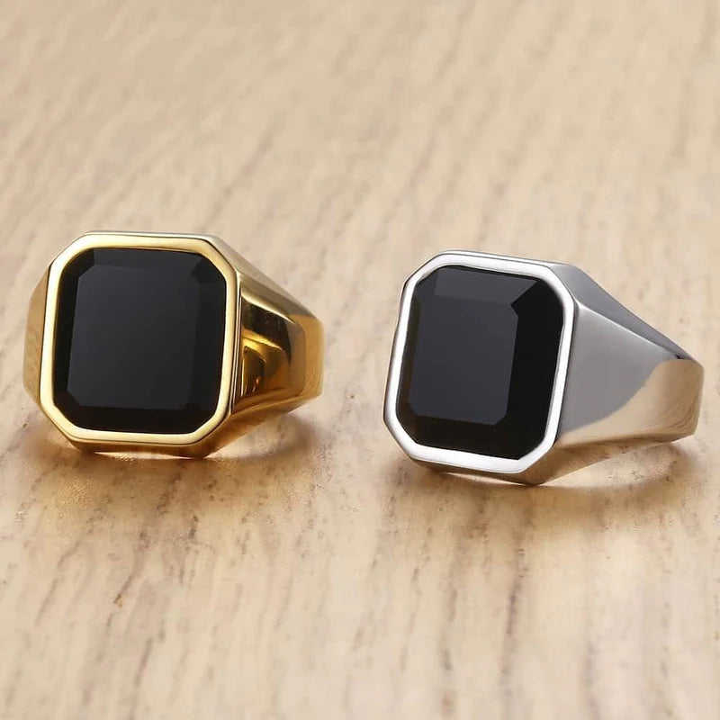 Rocking the Rocks: Men's Gemstone Rings and Their Comeback in Real Lif