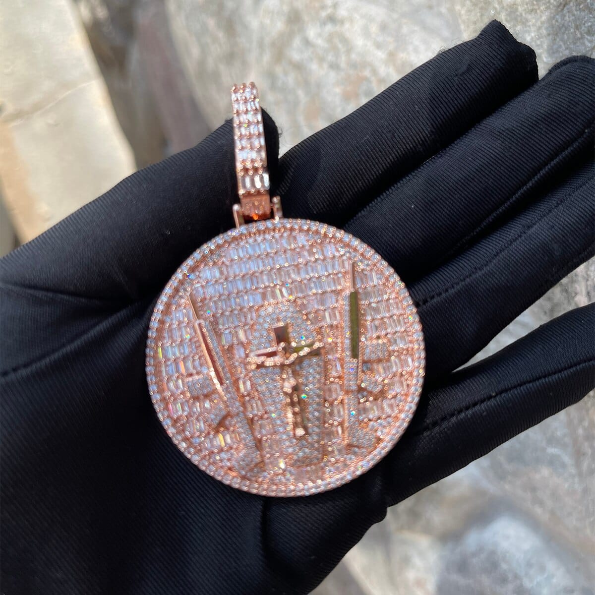 VVS Shine Cross and Guns Badge Iced Out Pendant – VVS Jewelry